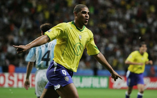 Relembre 5 momentos marcantes de Adriano Imperador com a Seleção